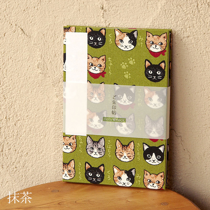 御朱印の魅力は1つ1つ手書きでいただく美しい墨書き文字です。同じ寺社に訪れてもいただいた御朱印は一度ごとに違い、一期一会の出会いがあります。その大切な御朱印をいただくのに欠かせないのが御朱印帳です。 こちらの商品は日本製ならではの丁寧な手作...