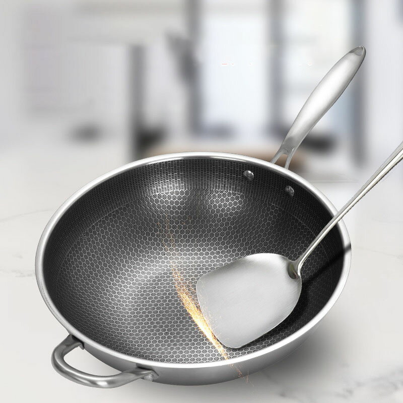 この商品について【強化ガラス蓋+多機能設計、一鍋中華料理】 耐熱ガラス蓋付きで、調理中の様子が確認でき、火加減の調整が簡単です。炒め物、煮物、調理が1つの鍋ででき、炒め物、ステーキ炒め、煮物、揚げ物などのシーンに対応しやすい(IH調理器/ガ...