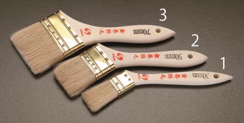 仕様：●号数:10号●毛幅:30mm●毛丈:47mm●玉厚:14mm●全長:225mm●毛質:硬●材質:毛:豚毛柄:木●毛色:白毛●樹脂、シリコン等、防水用塗料に最適な高粘度用刷毛です。商品画像に関する注意事項：●画像に数字等の情報が入って...