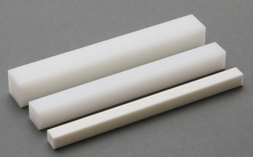 仕様：●サイズ(mm):15×15×500(L)●材質:ポリエチレン●重量(g):100●カラー:白●当て材、緩衝材として使用できます。●固さの順番(上から固い方)EA441EGシリーズ(黒)ポリ塩化ビニル↓EA441ECシリーズ(青)ポリ...