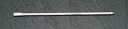 仕様：●メーカー:PBSWISSTOOLS●型番:PB820.2●クロムバナジウム鋼●全長:250mm●先幅:8mm●軸径:6.5mm●クロームメッキ加工されており、握りやすく見た目にも美しい仕上げとなっています。商品画像に関する注意事項：...