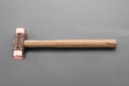 仕様：●メーカー:オーエッチ工業●型番:CO-10●用途:金型の製作、機械の修理・組立てなど強打撃用●全長:330mm●頭サイズ:φ30×88mm●頭重量:400g●全重量:500g●材質:頭:銅、柄:木●ヘッド硬度:HB 80°●替ヘッド...