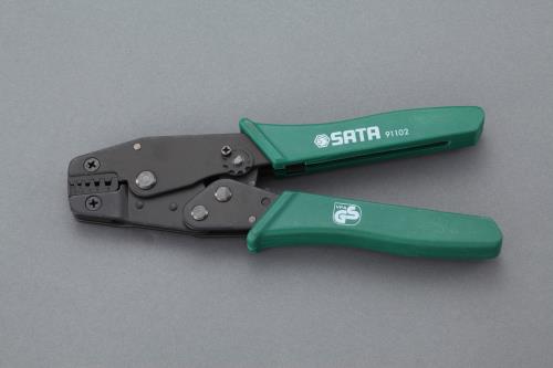 仕様：●メーカー:SATA●型番:91102●対応端子:フェルール端子●圧着形状:台形●圧着範囲:0.5-0.75・1-1.5・2.5・4・6mm2●全長:204mm●ハンドル:プラスチック●重量:400g商品画像に関する注意事項：●画像に...