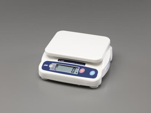 仕様：●メーカー:エー・アンド・デイ●型番:SJ-5000●秤量:5000g●最小目盛:5g●電源:単1電池×4本(別売)●載皿サイズ:230(W)×190(D)mm●重量:約2.2kg●精度等級:4級(使用場所の制限は受けません)●表示単...