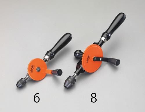 仕様：●電気が要らないハンドドリル●小規模掘削用です。●チャック能力:φ6mm●全長:235mm●重量:350g●材質:フレーム:メタル、ハンドル:木、ハンドクランクハンドル:プラスチック●ハンドルを1回回すと先端は約3・1/4回転商品画像...