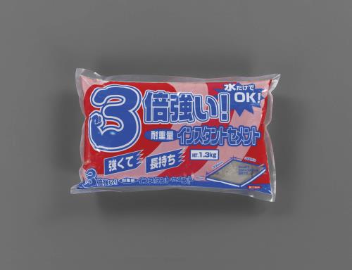 仕様：●メーカー:家庭化学工業●型番:耐重量インスタントセメント●施工面積(6mm厚):300×300mm●硬化時間:約24~48時間●カラー:グレー●内容量:1.3kg●高強度タイプで圧縮強度があり強く長持ちします。●水で練り合わせるだけ...