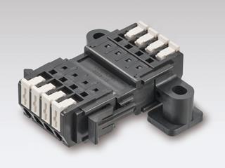 仕様：●メーカー:サトーパーツ●型番:SL-4500-ASH-3PB●極数:3P●定格:DC300V・10A●絶縁抵抗:DC500V、100MΩ以上●耐電圧:AC2000V(1分間)●総合接触抵抗 (初期値):30mΩ以下●定格適合電線:単...