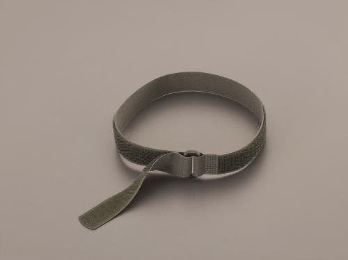 仕様：●材質:ポリエステル●長さ:1600mm●カラー:OD●使用範囲:1450mm●最大結束径:約478mm●厚み:フック部:約1.9mmループ部:約2.5mm●樹脂アジャスター付(1個)●繰り返しに強い●幅:25mm●マジック部分は先端...