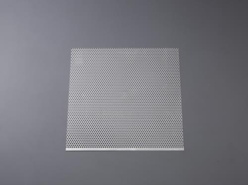 仕様：●材質:冷延鋼板●サイズ(mm):457×457●穴径:6mm●ピッチ:8mm●厚み(mm):1.0商品画像に関する注意事項：●画像に数字等の情報が入っている場合は、　品番末尾が対象商品の画像となります。