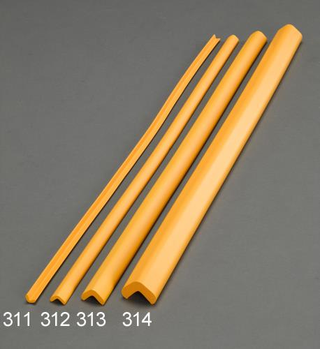 仕様：●メーカー:カーボーイ●型番:AC-02YS●商品名:安心クッション L字型●材質:NBR(発泡ゴム)●長さ:900mm●幅:48×48mm●厚み:18mm●入数:2本●用途:工作機械周辺、油を使用される環境の危険な角でご使用ください...