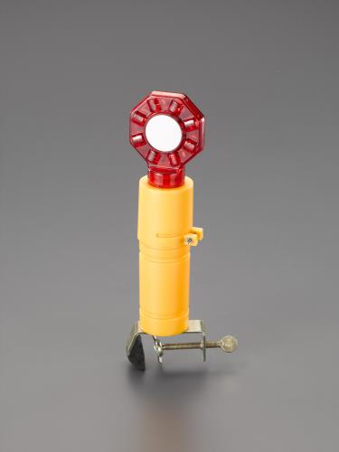 仕様：●電源:単1電池×2本(別売)●光源:LED×8灯●連続使用時間:100時間●クランプ範囲:55mmまで●重量:360g●材質:本体:ポリスチレン受け部:ポリエチレン●サイズ:80×250(H)mm●明暗センサー内蔵により、暗くなると...
