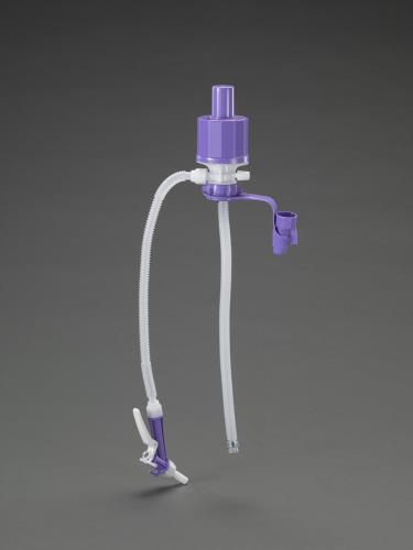 仕様：●メーカー:工進●型番:PK-21●吐出量:6L/min●適用:灯油、水(※灯油と水の併用は不可)●本体全長:680mm●ホース長:480mm●タイプ:手動式●重量:360g●材質:本体・ノズル:ポリエチレン・ポリアセタールホース:ポ...