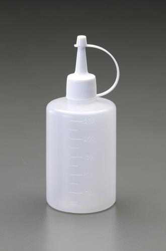 仕様：●メーカー:瑞穂化成工業●型番:0820●容量:50ml●目盛単位:10ml●サイズ:φ40×115mm●口径:15mm●ノズル長:50mm●ノズル先端内径:2mm●材質:ポリエチレン●目盛り付●横倒しになっても液漏れしない、ノズルキ...