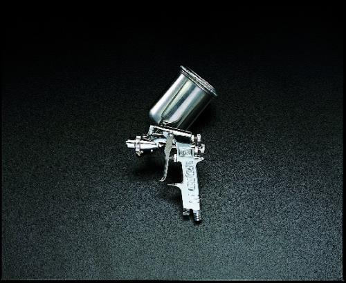 仕様：●用途:スポット塗装、ボカシ塗りに●カップ容量:250ml●ノズル径:0.8mm●使用圧力:0.2MPa●塗料供給方式:重力式●吹付け距離:約150mm●吐出し空気量:55L/min●取付ねじ:G1/4”●重量:410g●使用コンプレ...