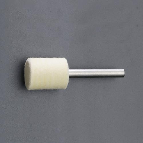 仕様：●直径(mm):20●高さ(mm):25●推奨回転数:1,900~7,600rpm●軸径:6.0mm●全長(mm):60●重量:20.0g●材質:フェルト●適合材質:スチール、ステンレス、アルミニウム、鋳鉄、チタニウム●ハードタイプ●...