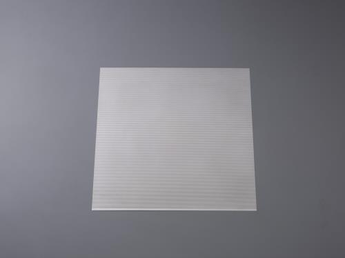 仕様：●材質:冷延鋼板●サイズ:457×914mm●穴径:1mm●ピッチ:2mm●厚み:0.5mm商品画像に関する注意事項：●画像に数字等の情報が入っている場合は、　品番末尾が対象商品の画像となります。