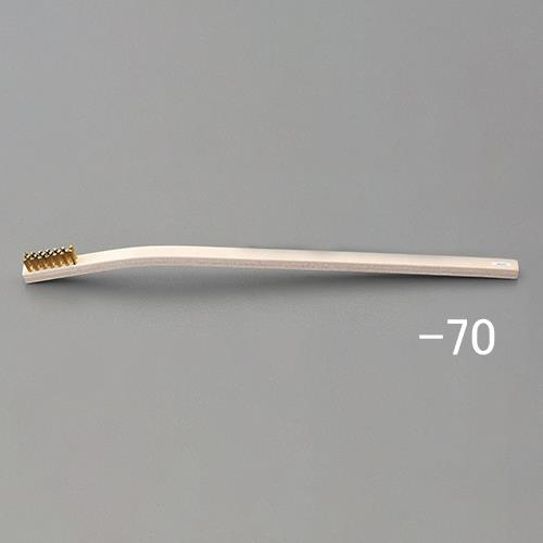 仕様：●ブラシ材質:真鍮●ハンドル材質:合板●全長:350mm●ブラシサイズ:6.4×32mm●行数:3行●毛丈:11mm●線径:0.15mm●力が伝えやすい木製ロングハンドル●真鍮毛はステンレススチールワイヤーで手編みされており、木製ハン...