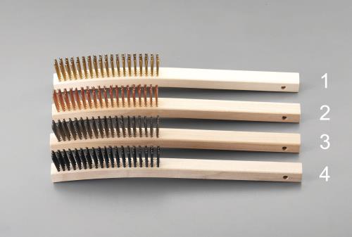 仕様：●行数:4行●サイズ:28.5×350mm●毛丈:28.5mm●ブラシ材質:ステンレス●ブラシサイズ:20×140mm●線径:0.3mm●ハンドル材質:ハードウッド(カーブがかかっています)●耐摩耗性材料の均一な洗浄と研磨に非常に効果...