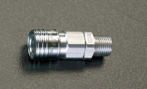 仕様：●使用圧力:0.98MPa●材質:アルミ/鋼鉄(クロムメッキ)●ねじサイズ:R(PT)1/4”●入数:1個●耐圧力:1.5MPa(15kgf/cm2)●エアー用●ワンプッシュ式●小型軽量によりハンドツールの作業時間がラク。●流体はソケ...
