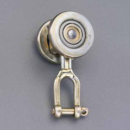 仕様：●メーカー:ヤボシ●型番:2TNBESH●車材質:スチール(普通鋼)●シャックル内寸:14×24mm●呼称:2号●サイズ:40×32×80(H)mm●耐荷重:25kg●サイズ(mm):A:40、B:26、B1:14、C:6、H:80、...