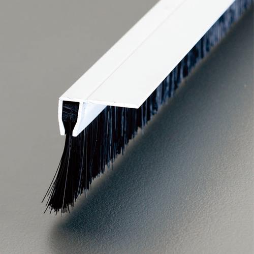 仕様：●材質:PP●色:黒●長さ:1000mm●毛丈:30mm●全高:45mm●ブラシ径:0.2mm●取付:ビス穴加工が必要です。●重量:320g●ご使用上の注意:・シャッターの隙間対策には使用しないでください。・製品取付工程にてブラシ寸法...