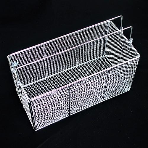 仕様：●サイズ(mm):400×200×200(H)●重量:1020g●目開:5mm●メッシュ:4●線径:0.8mm●材質:ステンレス(18-8)●ハンドルは折りたたみ式商品画像に関する注意事項：●画像に数字等の情報が入っている場合は、　品...