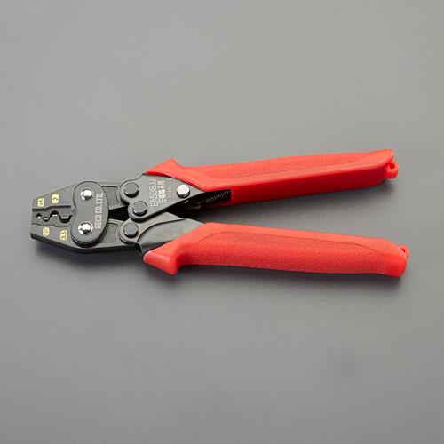 仕様：●メーカー:ESCOオリジナル●圧着範囲:JIS表示:0.5・1.25・2.0・3.5mm2DIN表示:0.5・1.5・2.5・4mm2(ウラ面)●全長:175mm●重量:235g●電線抱合容量:JIS表示【より線】0.5:0.2~0...