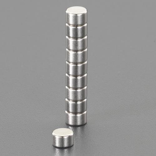仕様：●直径:12mm●厚み:3mm●重量:2.6g●吸着力:2.10kgf●使用温度:80°C以下●材質:ネオジウム磁石(N35・ニッケルメッキ加工)●入数:10●流通している磁石の中で最高の磁気特性を持ち、機械的強度に優れたネオジウム磁...