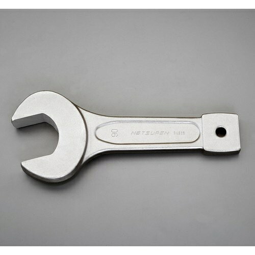 仕様：●メーカー:三木ネツレン●型番:P0822●サイズ:71mm●厚み:35×24mm●全長:400mm●材質:クロムモリブデン鋼●重量:5.7kg●ハンマーで打撃できるように柄を短くし、打撃部を設けてあります●※防塵めがねを掛けて作業し...