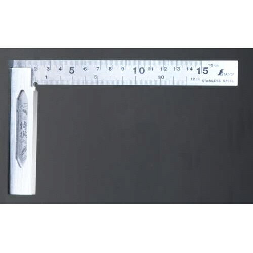 仕様：●メーカー:シンワ測定●型番:62009●測定目盛:(外)15cm(内)12cm●本体サイズ:177×100×8mm●竿の長さ×巾×厚さ:177×18×1.5mm●台の長さ×巾×厚さ:94×18×8mm●材質:ステンレス製(竿:SUS...