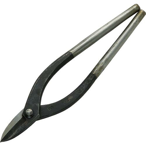 特長：厚板の直線切りに対応できます。用途：板金加工用鋏です。仕様：切断能力(mm)鉄板：0.6切断能力(mm)銅板：0.8全長(mm)：295刃長(mm)：50刃先：厚物用ストレートタイプ：鉄板用切断能力(mm)：0.6主対応素材：GL鋼板...