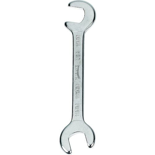 特長：ヘッド部は15度と80度オフセットされているので狭い箇所でも作業できます。両エンドとも、同じサイズなので4つのポジションでボルト・ナットを捉えることができます。ヘッドの先端は45度角を落としてあるのでレンチの抜き差しがスムーズに行えま...