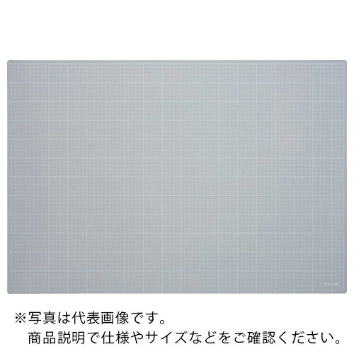 特長：軟質+硬質+軟質の三層構造で両面使用可能なカッターマットです。1cm単位のグリッド印刷付です。片面（黒）は世界地図を模したドット入、片面（グレー）は落ち着きのあるライトグレーで、目にやさしいホワイト印刷です。用途：大型クラフト・工作で...