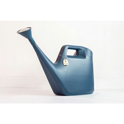 特長：耐候材入りで長い年数使用可能です。仕様：容量(L)：10色：ネイビーブルー幅(mm)：570奥行(mm)：168高さ(mm)：320ガーデニングシャワー如雨露10Lネイビーブルー材質／仕上：本体：ポリエチレン、注ぎ口：ステンレス・ポリ...