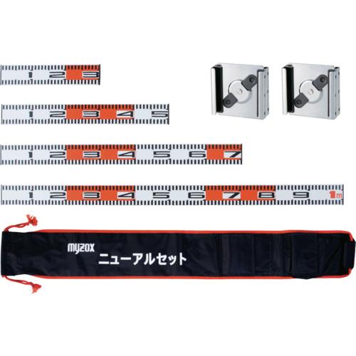特長：使いやすいアルミ製のニューアルロッド4タイプに検測金具を付けた便利な標尺セットです。用途：現場工事写真記録用仕様：幅(mm)：60厚さ(mm)：6全長(mm)：300/500/700/1000セット内容：N-30×1、N-50×1、N...