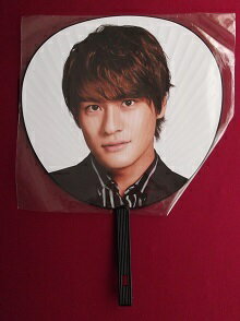 商品情報サイズ/寸法サイズ：概ね　横29.5×縦（持ち手を含み）42cmです。注意モニター発色の具合により色合いが異なる場合がございます。新品 森本慎太郎 SixTONES ジャンボうちわ TrackONE -IMPACT- ★ ストーンズ...