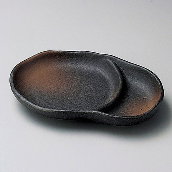 ●型番：29-151-099-ka ●サイズ（約）：17.2×12.2×2.5cm ●重量（約）：241g ●産地：日本製 美濃焼 ●素材：磁器…ここではせっ器（ストーン）も含みます。比較的丈夫な素材です。 ●レンジ可能　食洗機可能　オーブ...