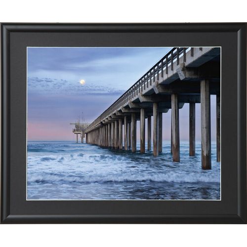 ↑↑↑正確な在庫状況は上記バナー「在庫状況を確認する」をクリックして頂き、必ずご確認ください。&nbsp;&nbsp;■シャープな質感と丸みを帯びた形状の組み合わせが美しい、オーソドックスなアルミフレーム。■飾る写真を素直に表現できる、オー...