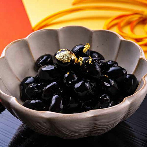 ↑↑↑正確な在庫状況は上記バナー「在庫状況を確認する」をクリックして頂き、必ずご確認ください。&nbsp;&nbsp;固形量250g×2天恵の気候風土が育んだ大粒の京都産丹波黒大豆を時間をかけふっくらと炊き上げた、おせち料理や贈答に最適な黒...