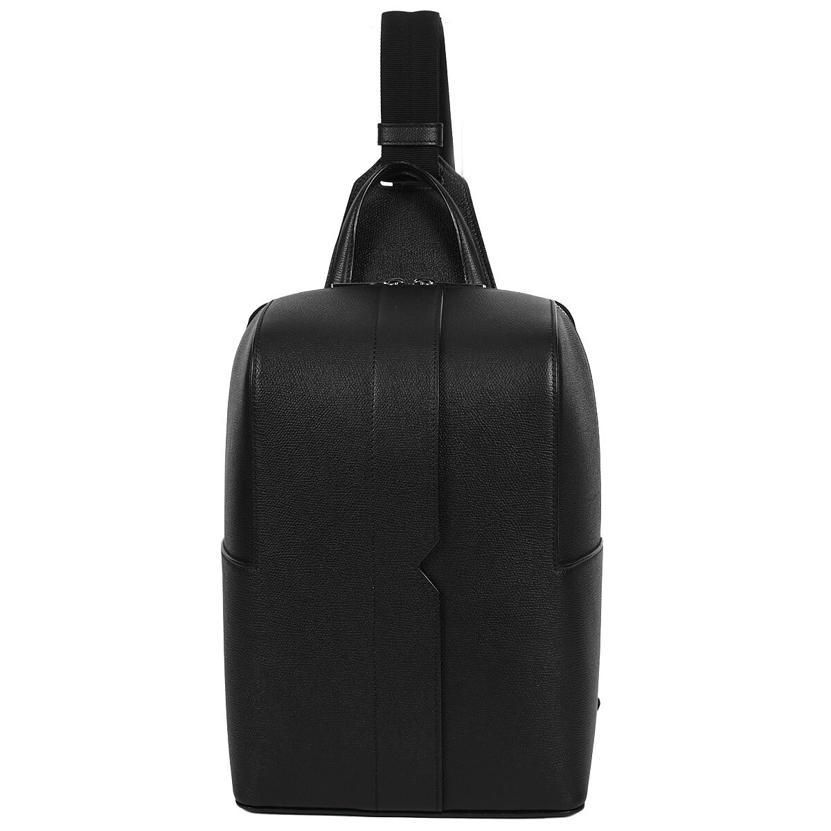 　　 商品名 ValextraVライン ワンショルダー バックパック 型番 MBVL0038028 素材 レザー カラー ブラック/シルバー金具 仕様 【開閉】ファスナー【内部】スナップボタンポケット×1 ポケット×1 サイズ 約W22cm...