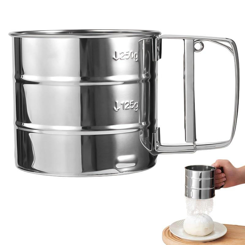 自動粉ふるい器 ハンドル付き 二重メッシュ 粉ふるいカップ ステンレス鋼製 操作簡単 省力化設計 小麦粉/ココアパウダー/ケーキ調味料用 人体工学ハンドル お手入れ簡単 製菓用砂糖/✅【ステンレス鋼製の耐久性】：この粉ふるいは、高品質のステ...