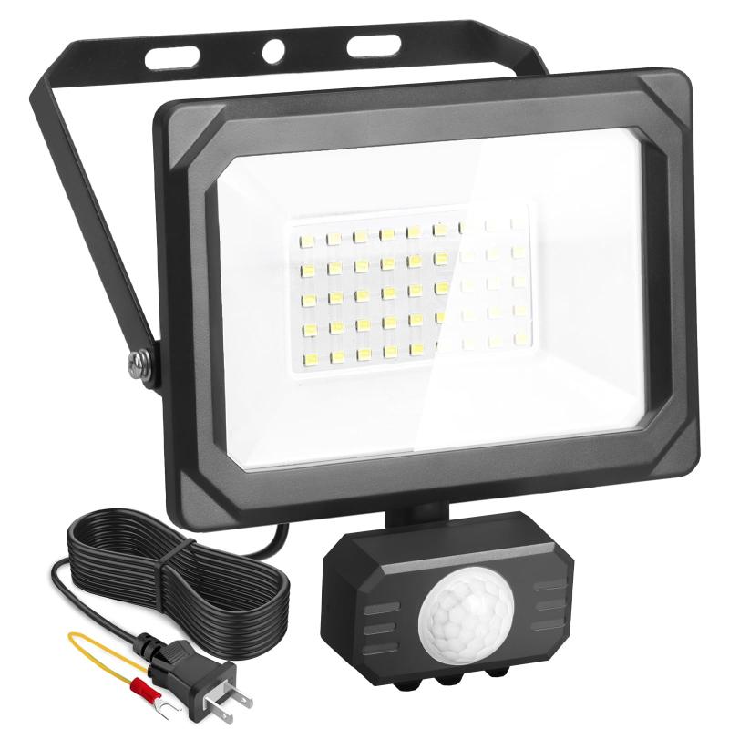 LED投光器 センサーライト 人感ライト 30W 節電 2Pプラグ付き コンセント式 AC100V 3Mコード 屋内/屋外用 IP65 120度照射角度 防雨 高輝度 省エネ 庭 駐車場 玄関灯 廊下 町内の防犯 PSE認証済【高輝度＆省エ...