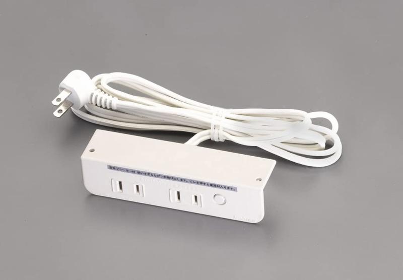 エスコ(Esco) コンセント/ネジ止(ブレーカー付/白) AC125V/15Ax1.8m EA815HK-2W定格：15A・125V(1500W)コンセント：2口コード長：1.8mカラー：白サイズ：32×134×34mmVFFコードブレー...