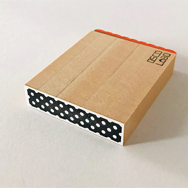 テープ太：ドット白 寸法：12×48mm※現在、商品の供給が不安定の為、より多くのお客様にご購入頂けるようお一人様1個までの販売制限とさせていただきます。※大変申し訳ございませんが、品切れとなった場合の入荷は未定となっております。また、予約...