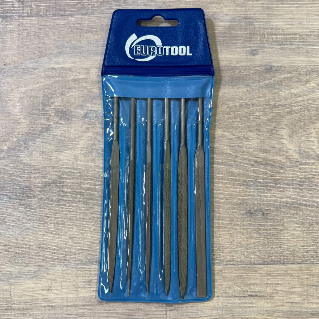 ★★★スーパーSALE期間限定クーポンのご案内 ★★★ ◆平・角・甲丸・先細・丸・三角 ヤスリの6本セット ◆全長：200mm ◆目の粗さ：#2 ◆イギリス製 LINE友だち登録はコチラから＞＞