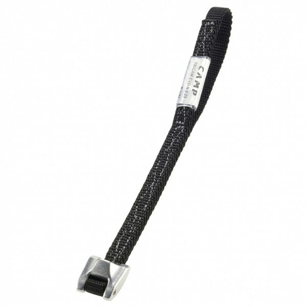 トライカムの側面に角度をつけることで、従来のカムや横方向でのチョックにプラスして縦方向のチョック機能をもたせました。さらにスリングに剛性を持たせることで、より扱いやすくなっています。 サイズレンジ（mm）：min／13.5 mm、max／2...