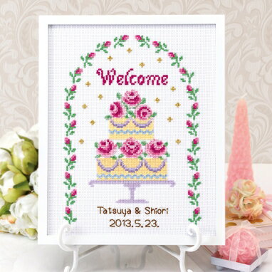 アルファベット・数字図案付 お名前・日付が変えられます。●キット内容：25番刺しゅう糸(綿100％)、シャイニーリフレクターラメししゅう糸、刺繍布、クロスステッチ針、カラー図案付説明書、アルファベット・数字図案。●難易度：D(初〜中級者向け...