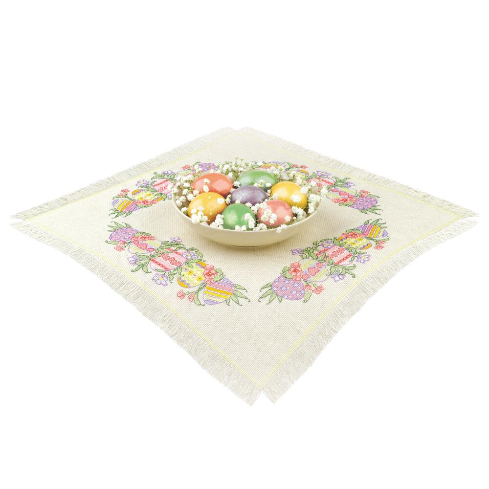 【はじめにご覧ください】→輸入(取り寄せ)刺繍キットの納期について ・出来上がり寸法：45×45cm ・キット内容：ウールアクリル極細毛糸、刺繍布(麻)、針、図案、簡単な日本語説明 ・難易度：中～上級者向け ・刺繍布目数：14カウント(1イ...