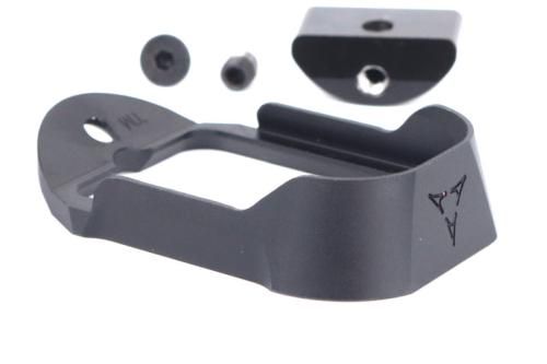 新品、未使用品です。 グリップの受け口を広げて着脱をしやすくするための補助アタッチメント Killer VDタイプで軽量+薄型!重量バランスを崩さずに効果を発揮します! グリップ底部内側に固定パーツを装着した後、 GEN5特有のグリップ側面...