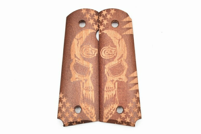 COLTスカル ナチュラルスタイルのM1911対応ウッドグリップパネル。 刻印の詳細は画像をご参照ください。 天然の素材を加工している為、1つ1つ木目が異なり個体差があります ナチュラル版は刻印が着色されていない為、視認しづらい場合がありま...